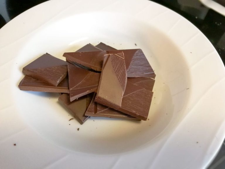 Chokolademousse - Luftig og lækker dessertklassiker